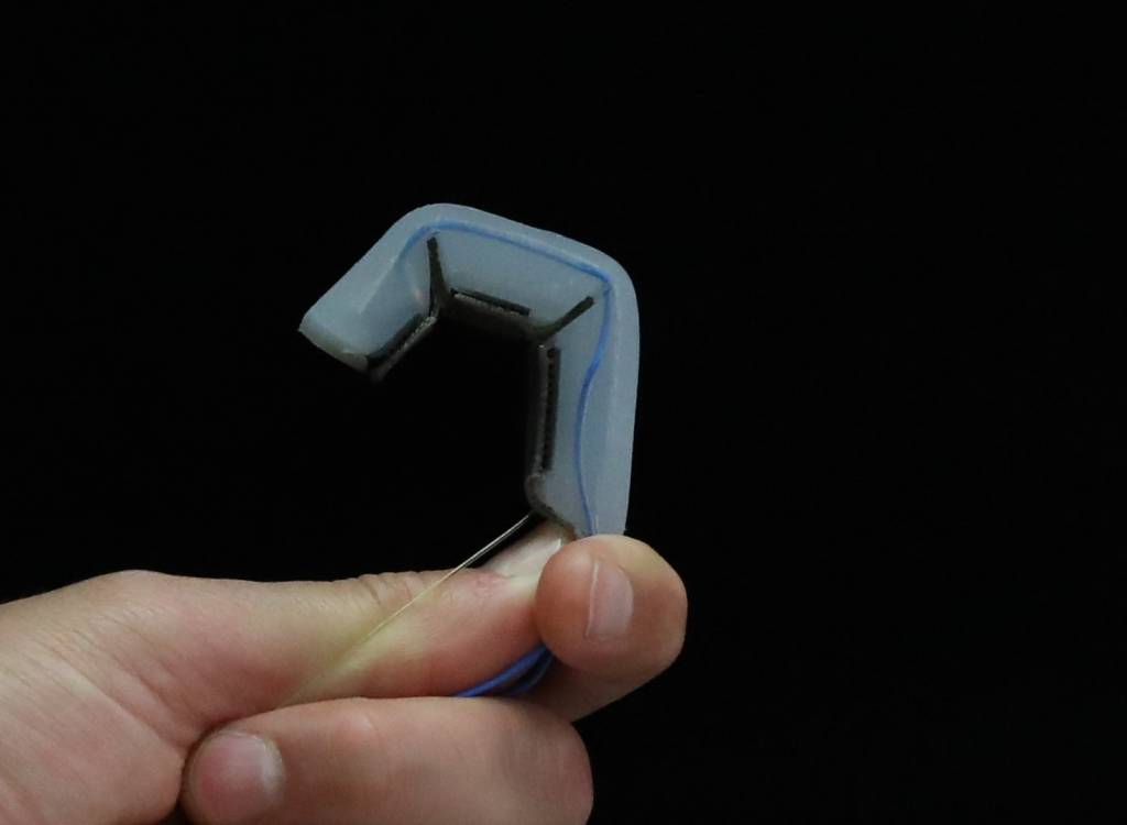 Sticky soft robots | Bioinspired Materials and Robotics Group | Tampere ...