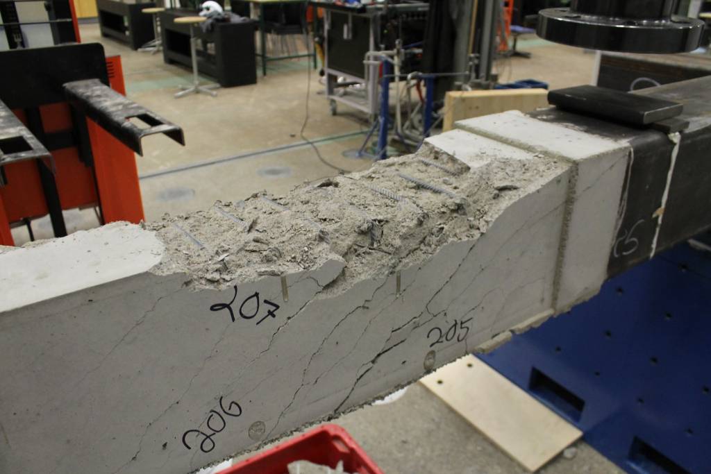 Uusi artikkeli julkaistu: ”Variable compression panel thickness for ...